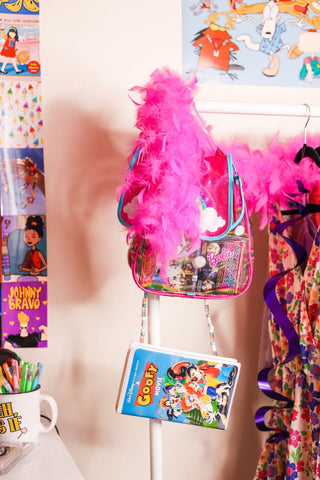 22 PERFECT PIECES FOR A NOSTALGIA CORE BEDROOM - Nostalchicks