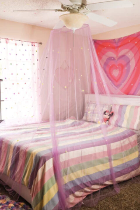 22 PERFECT PIECES FOR A NOSTALGIA CORE BEDROOM - Nostalchicks