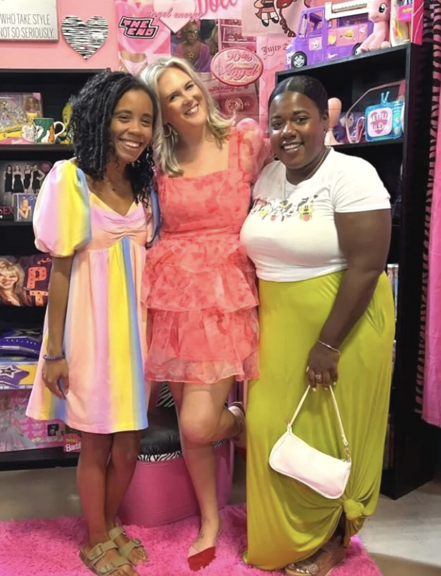 About - Nostalchicks