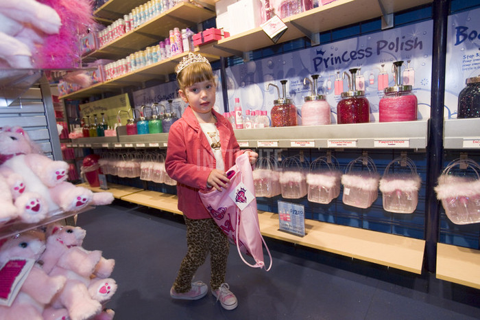 12 THINGS WE REMEMBER VIVIDLY ABOUT CLUB LIBBY LU - Nostalchicks