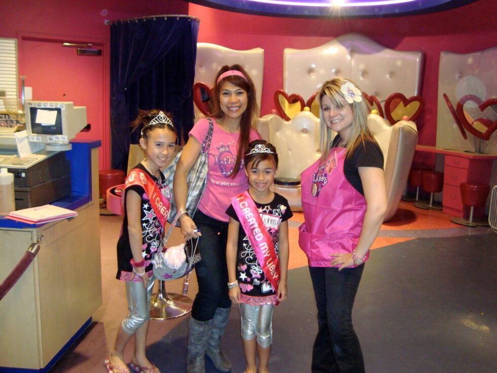 12 THINGS WE REMEMBER VIVIDLY ABOUT CLUB LIBBY LU - Nostalchicks