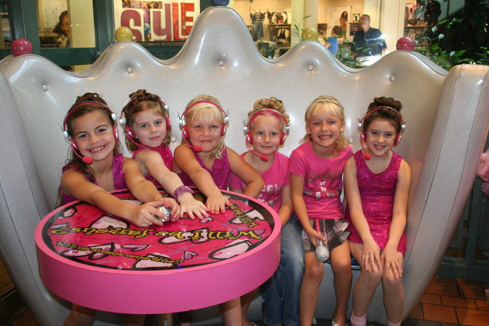 12 THINGS WE REMEMBER VIVIDLY ABOUT CLUB LIBBY LU - Nostalchicks