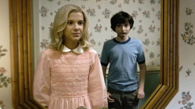 10 TIMES WE WANTED ELEVEN'S OUTFITS FROM STRANGER THINGS - Nostalchicks