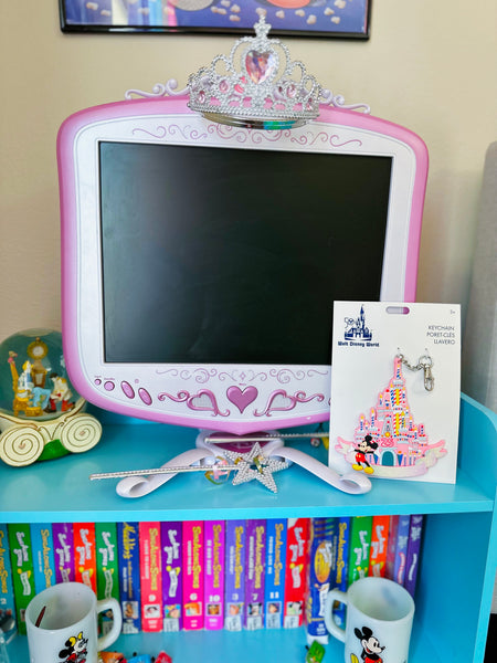 27 THINGS WE USED TO CREATE OUR RETRO INSPIRED DISNEY ROOM - Nostalchicks