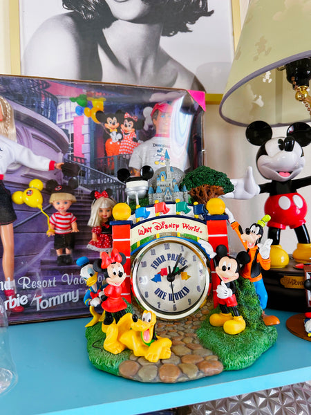 27 THINGS WE USED TO CREATE OUR RETRO INSPIRED DISNEY ROOM - Nostalchicks