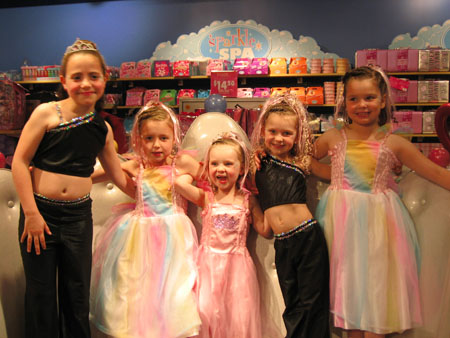 12 THINGS WE REMEMBER VIVIDLY ABOUT CLUB LIBBY LU - Nostalchicks