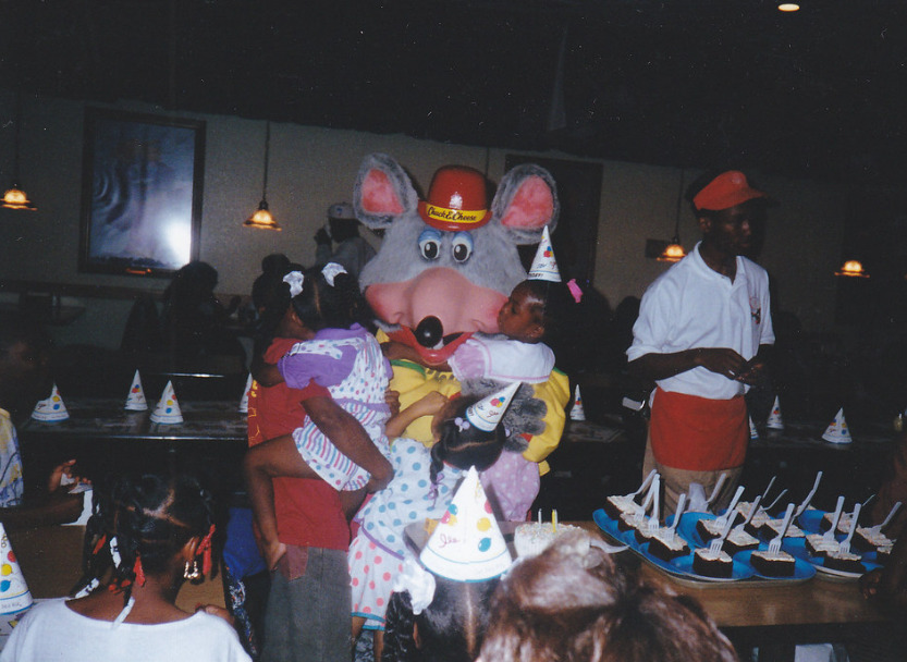 15 REASONS WHY CHUCK E. CHEESE'S IS THE COOLEST PLACE IN THE 80'S AND ...