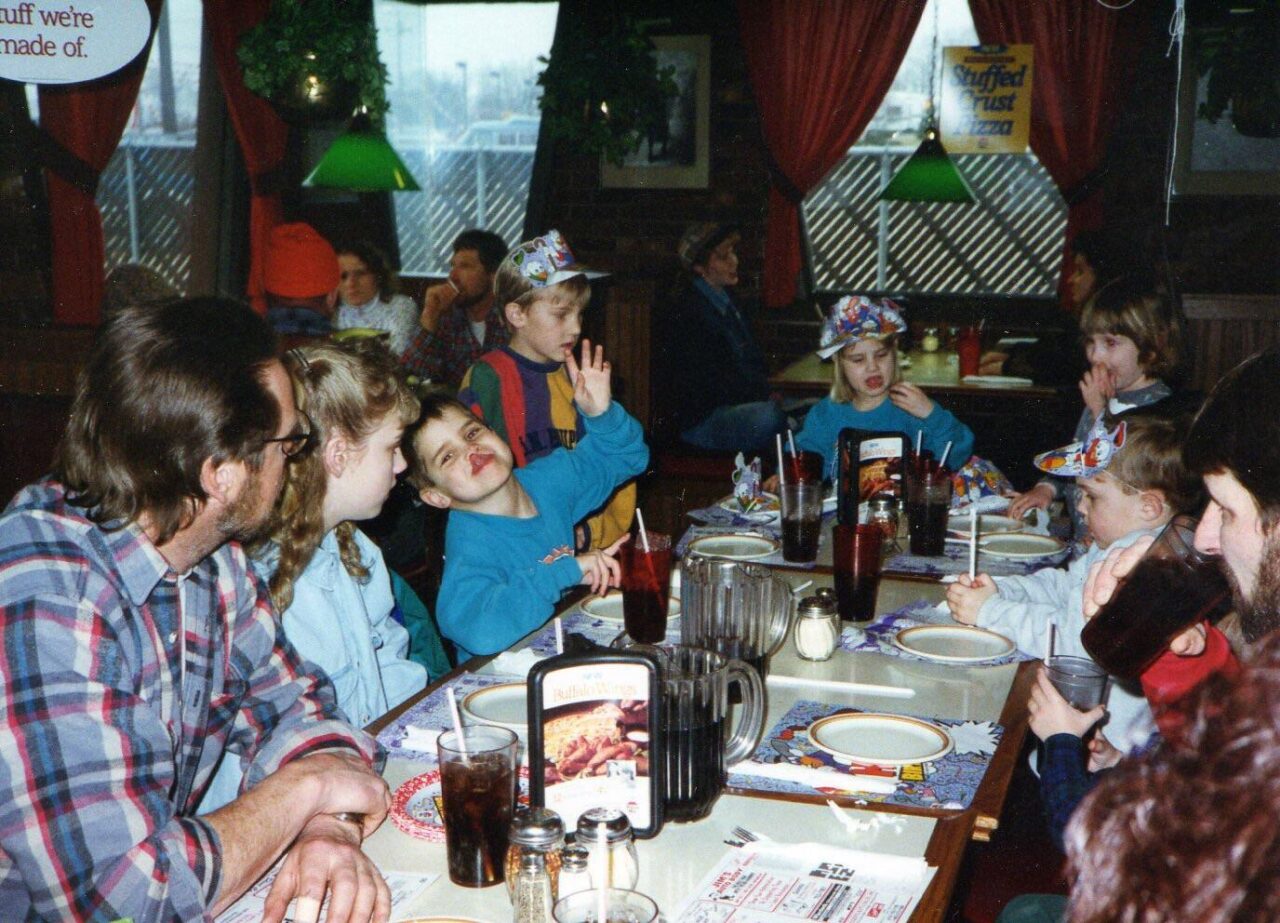 13 REASONS WHY BIRTHDAY PARTIES WERE BETTER IN THE 90’S - Nostalchicks