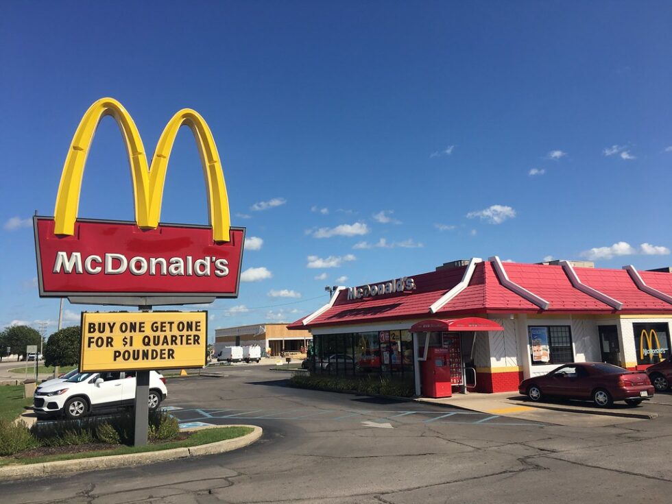 90'S McDONALD'S - Nostalchicks