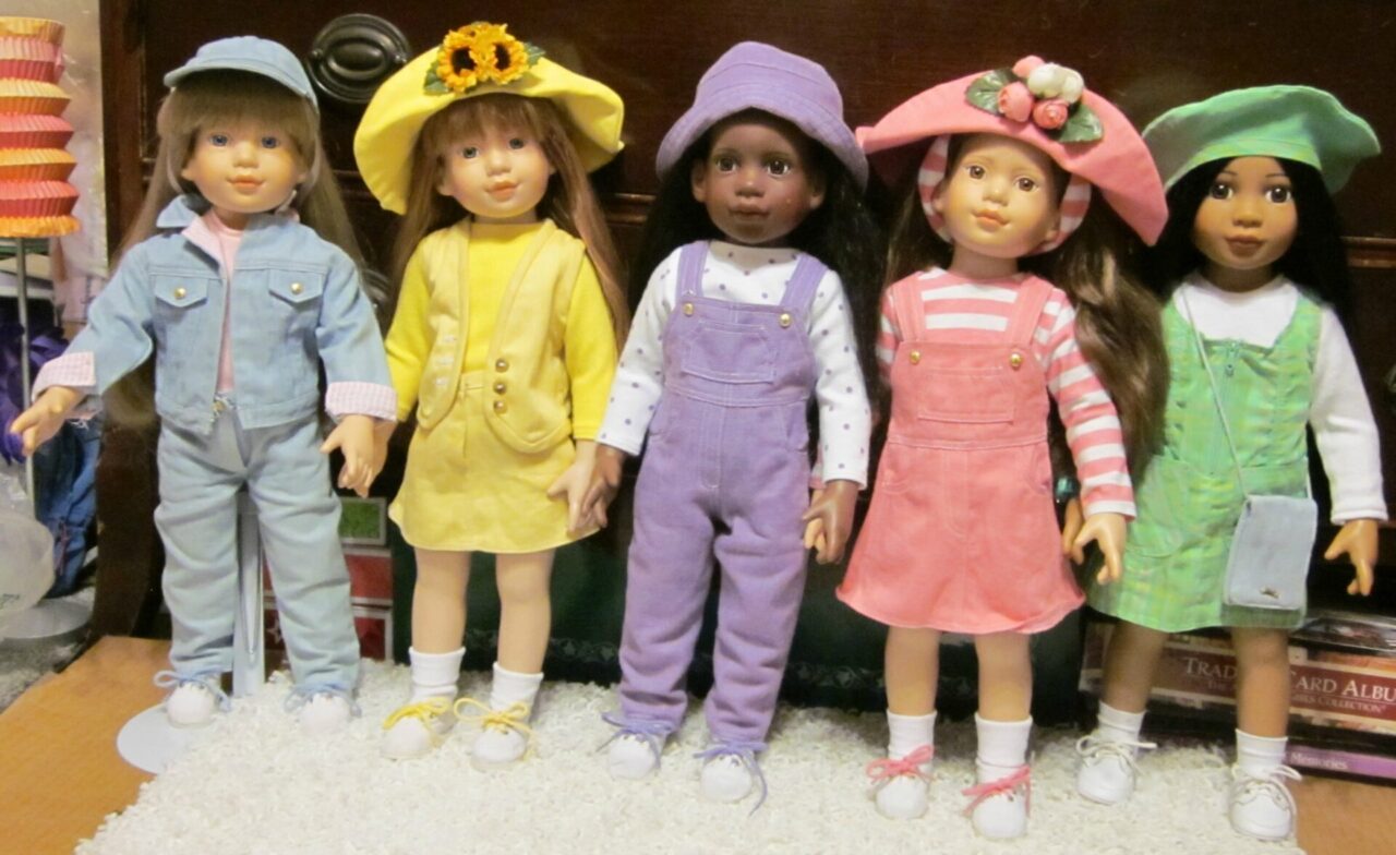 MAGIC ATTIC DOLLS - Nostalchicks