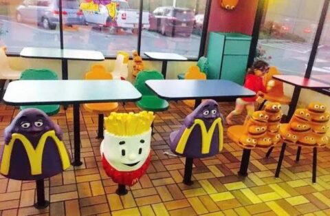 90'S McDONALD'S - Nostalchicks