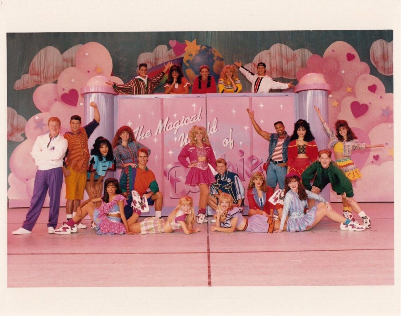 22 THROWBACK IMAGES AT DISNEY WORLDS EPCOT - Nostalchicks