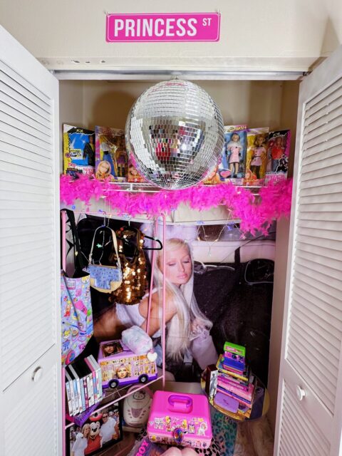 MY Y2K ROOM TOUR - Nostalchicks