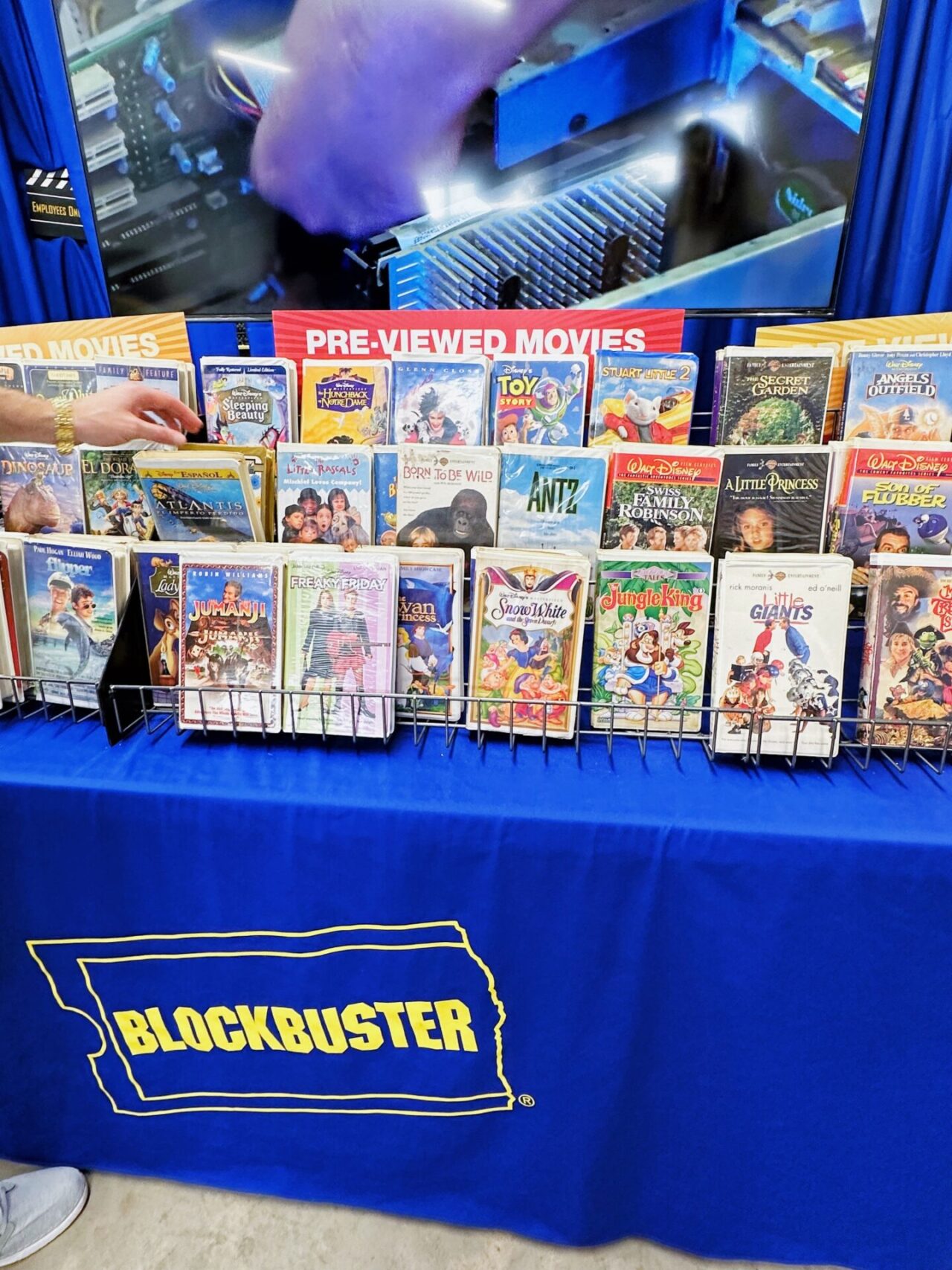 VISITING THE BLOCKBUSTER EXPERIENCE POP UP - Nostalchicks