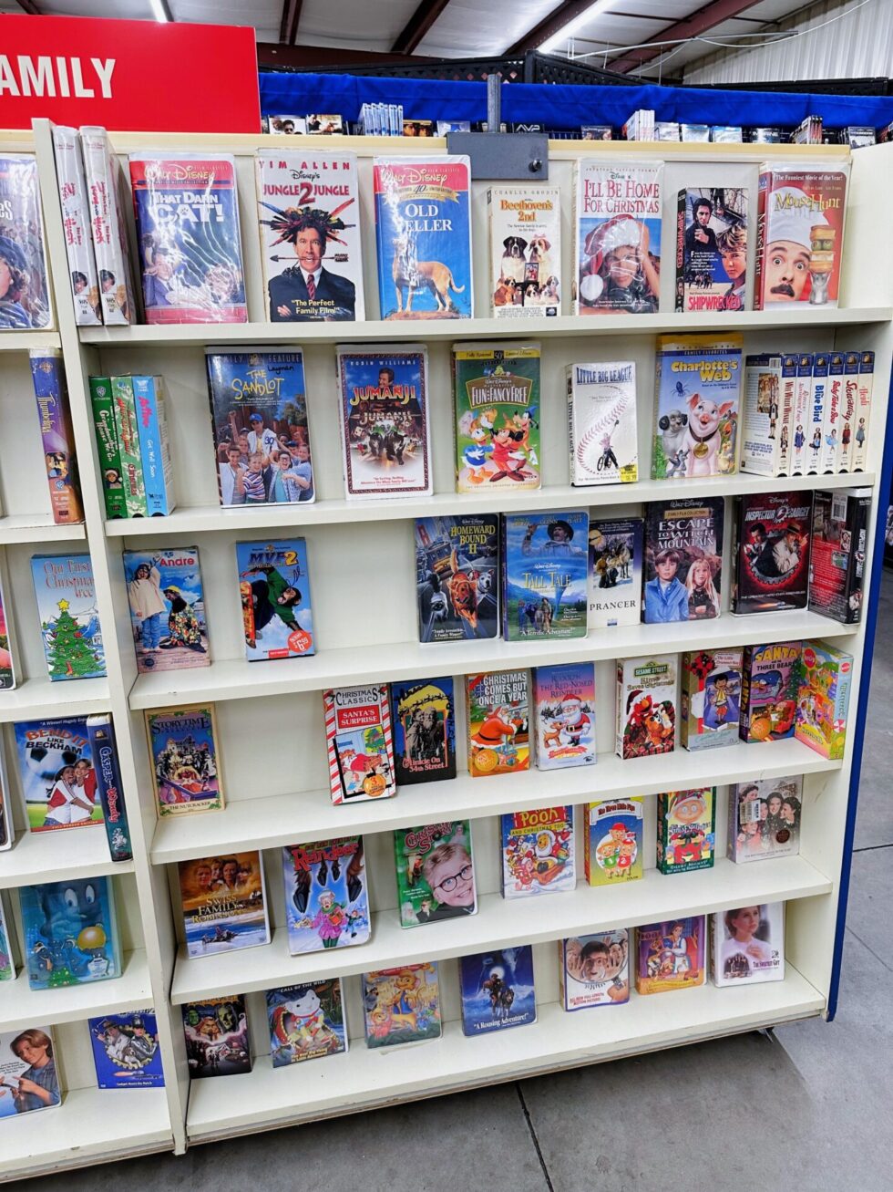 VISITING THE BLOCKBUSTER EXPERIENCE POP UP - Nostalchicks