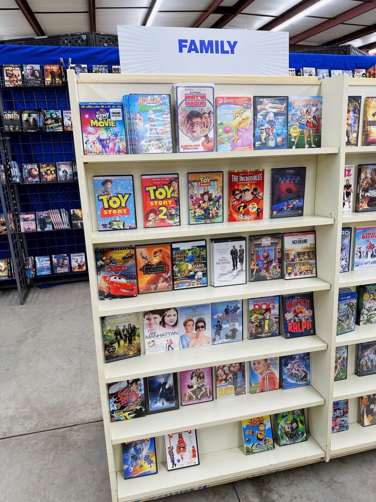 VISITING THE BLOCKBUSTER EXPERIENCE POP UP - Nostalchicks