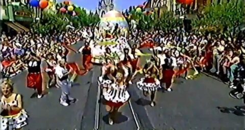 RETRO 90'S DISNEY WORLD EASTER CELEBRATIONS - Nostalchicks