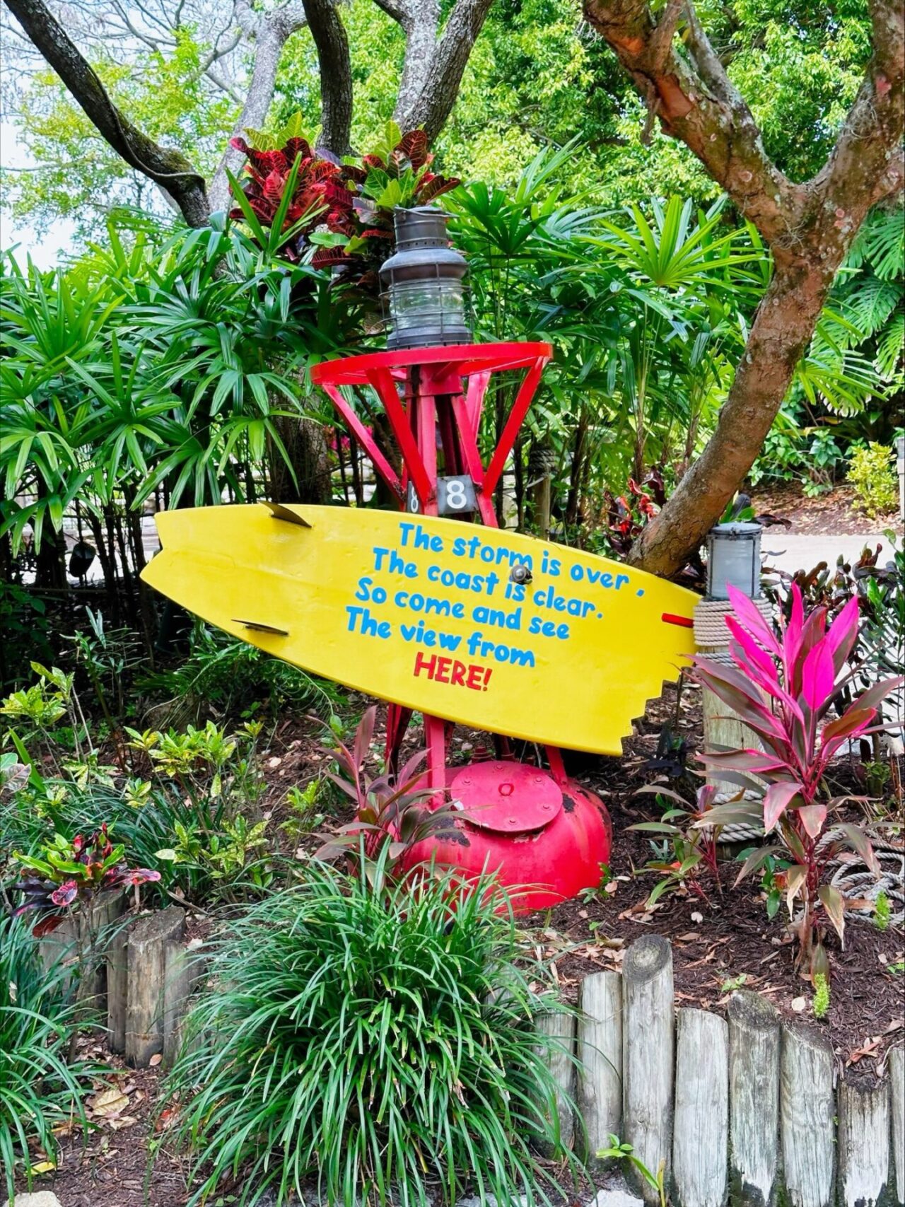 9 REASONS WHY WE WANTED TO GO TO TYPHOON LAGOON IN THE 90’S - Nostalchicks