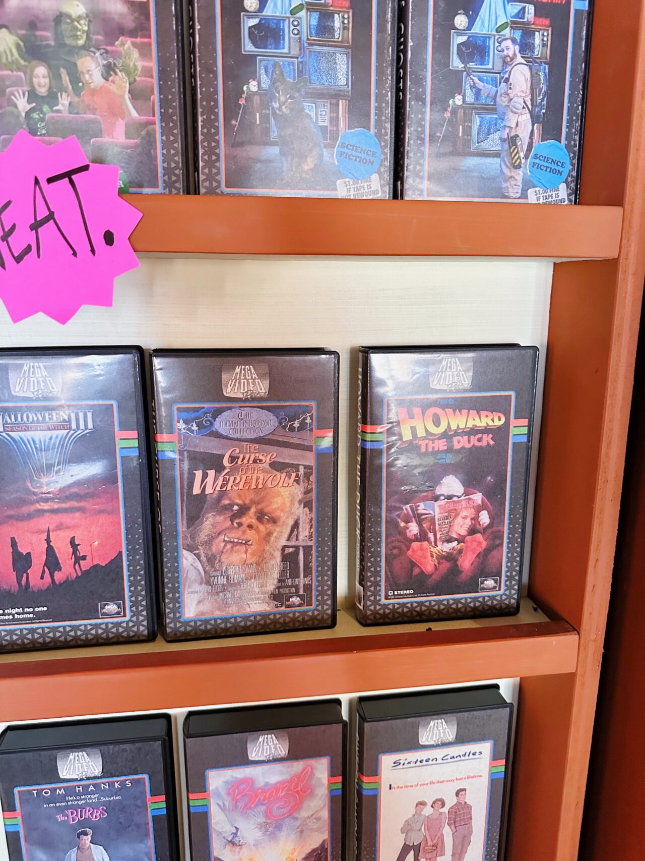 INSIDE UNIVERSAL STUDIOS TRIBUTE STORE SUMMER 2024 - Nostalchicks