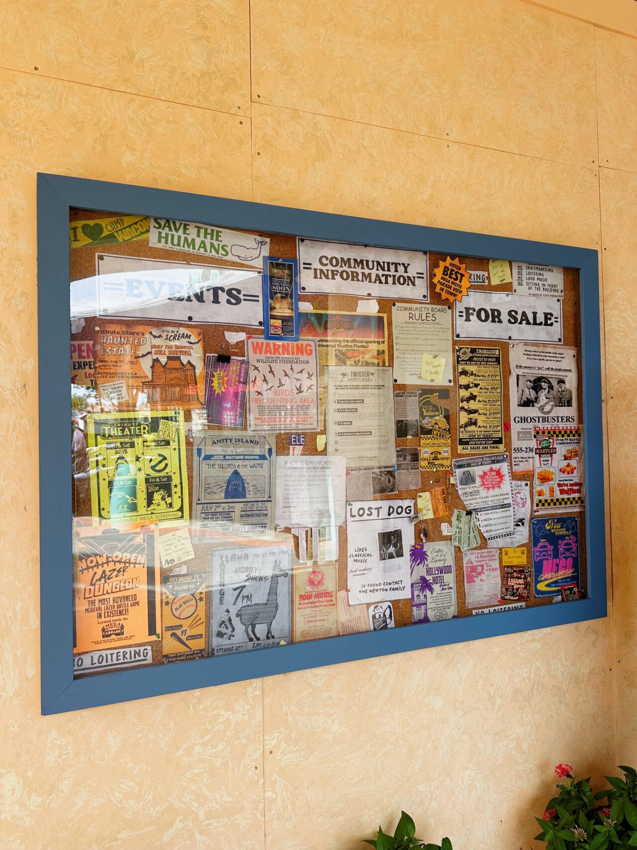 INSIDE UNIVERSAL STUDIOS TRIBUTE STORE SUMMER 2024 - Nostalchicks