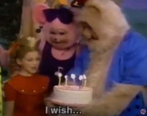 WEE SING - SALLY BIRTHDAY WISH SCENE - Nostalchicks