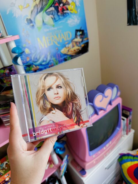 THROWBACK JAMS & MOVIE NIGHTS - Nostalchicks